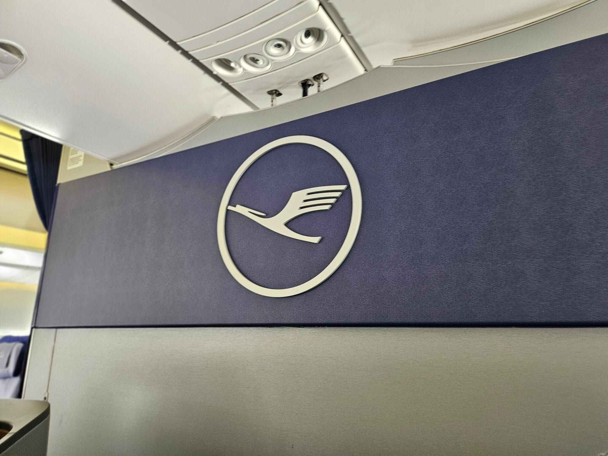 Lufthansa Business Class 747 review